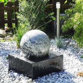 Schwimmender Granit Kugelbrunnen Visount White